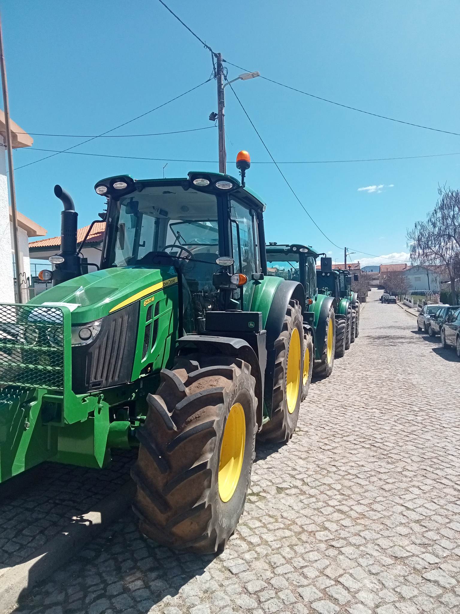 Caria - Passeio de Tratores, domingo dia 16 de Abril - Correio de Caria